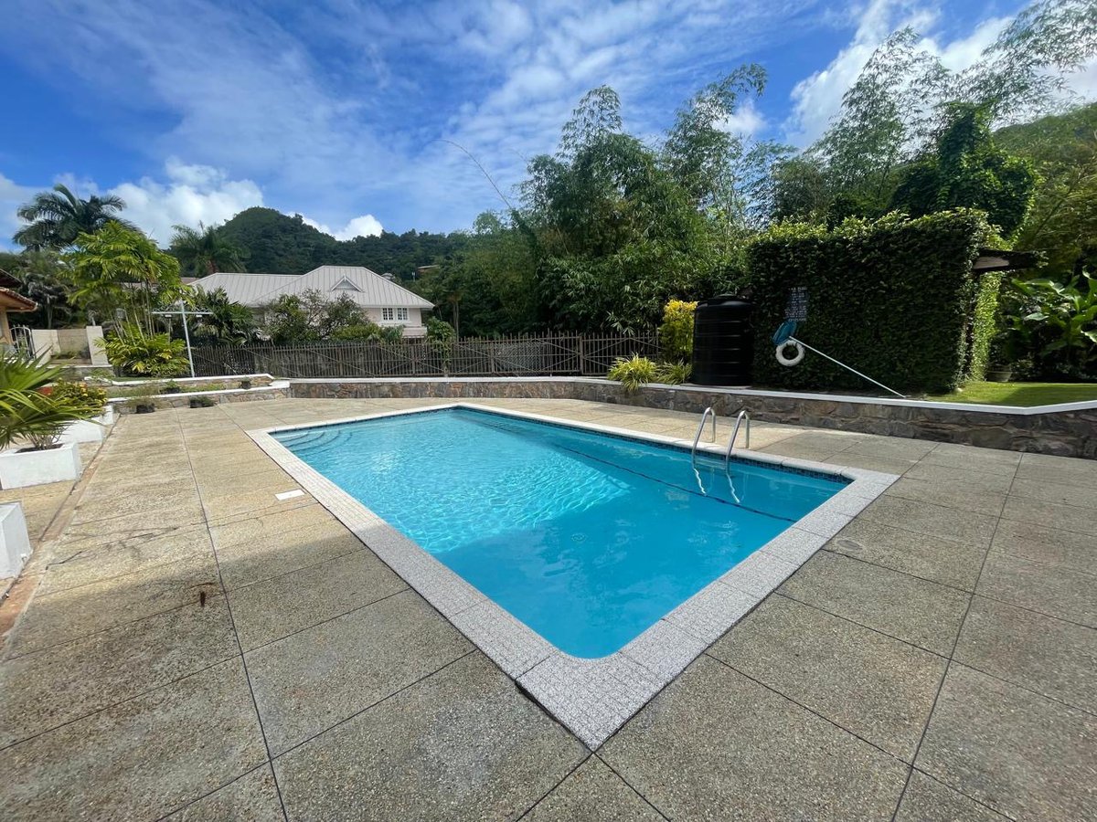 Maraval - Fairways - Chalet Court - End Unit